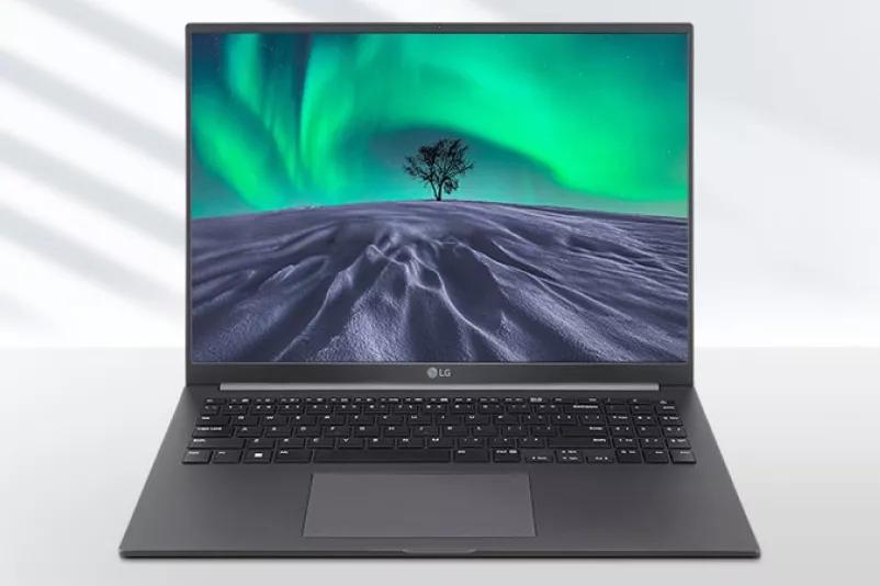 LG UltraPC 16” Lightweight Laptop, Ryzen™ 7 5825U, Windows 11 Home ...