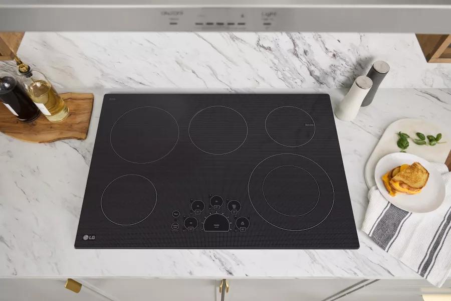 30" Electric Cooktop - LCE3010SBE | LG USA