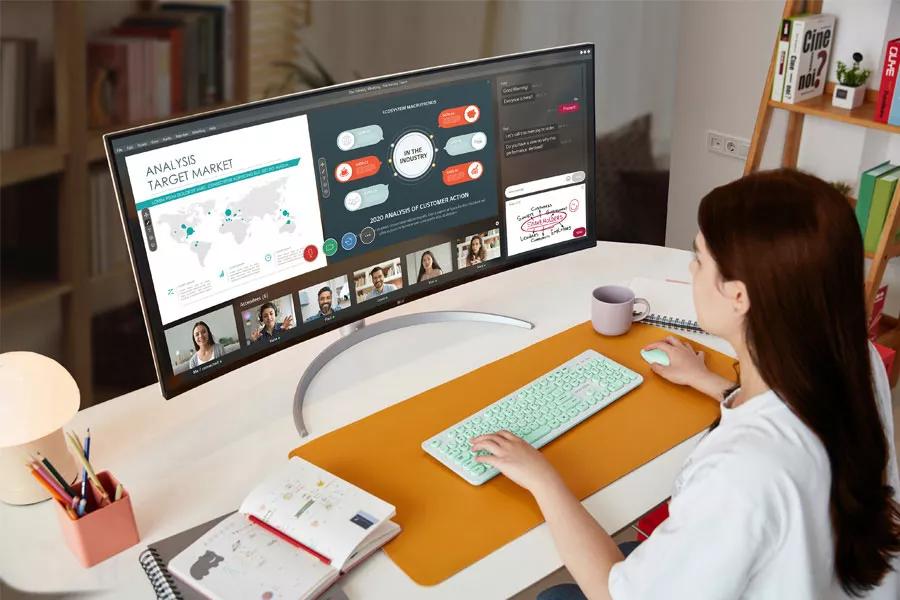 LG UltraWide® Monitors | 21:9 IPS Display with HDR