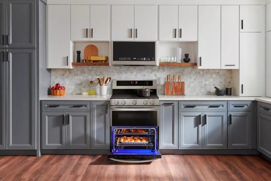 Electric Double Oven Freestanding Range - LDEL7324SE | LG USA